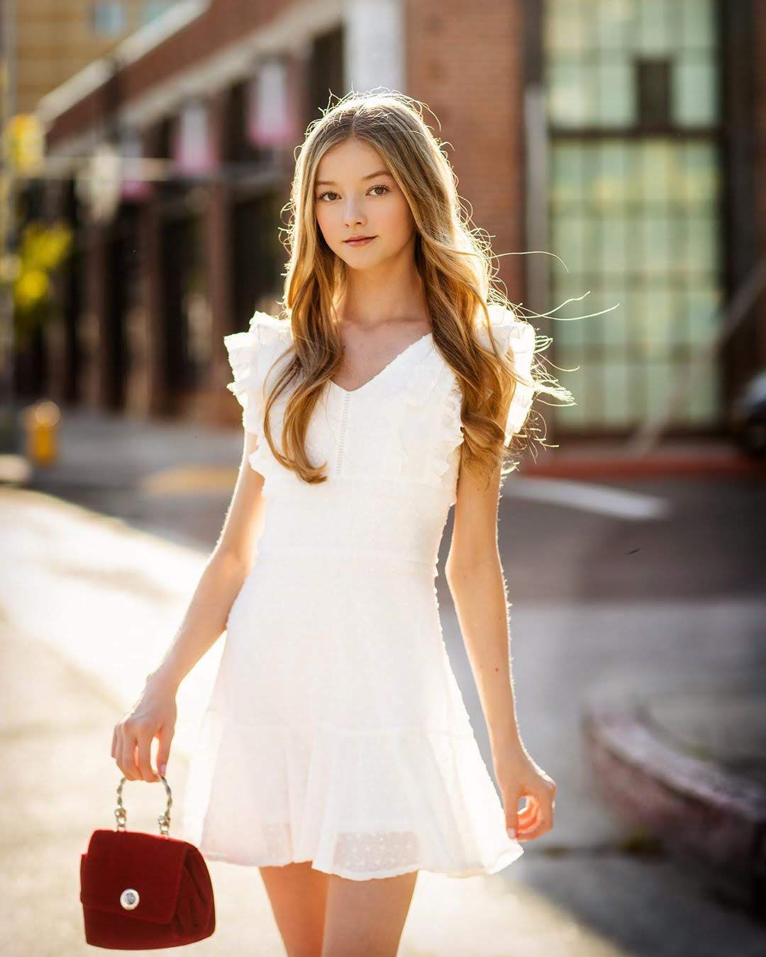 Emily Dobson Net Worth, TikTok, Age, Bio, Height, Early Life, Career ...