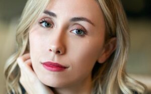 Itscaitlinhello Net Worth, Age, Bio, TikTok, Height, Early Life, Career ...