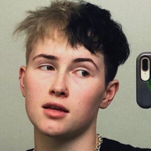 Hope Bridgers Net Worth, Age, Height, Weight, Early Life, Career, Bio ...