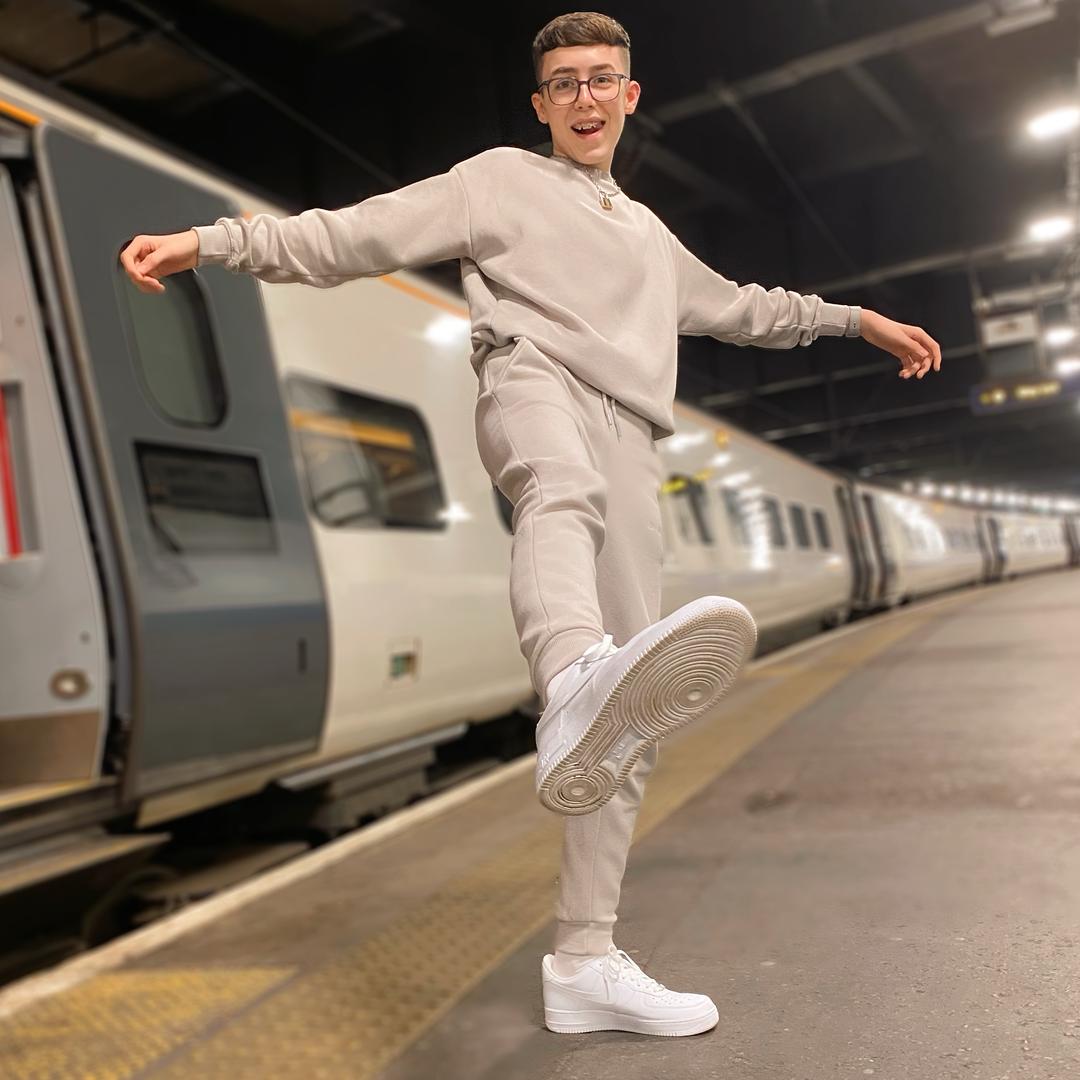 Harvey Bass Net Worth, TikTok Star, Age, Height, Weight, Early Life ...