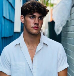 Noah Beck Net Worth, TikTok, Age, Bio, Height, Early Life, Career ...