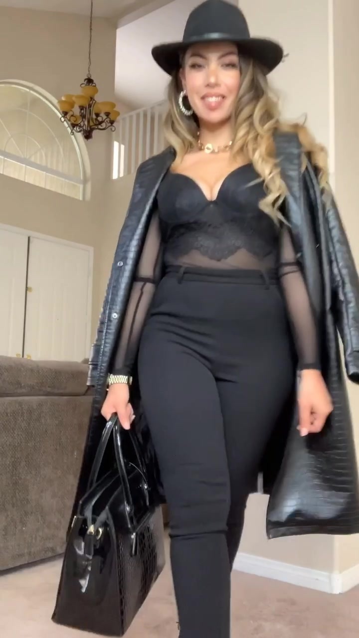 Brooke Ashley Hall Net Worth, TikTok, Age, Height, Bio, Early Life ...