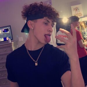 Mathew Valenzuela Net Worth, Age, Height, Weight, Early Life, Career ...