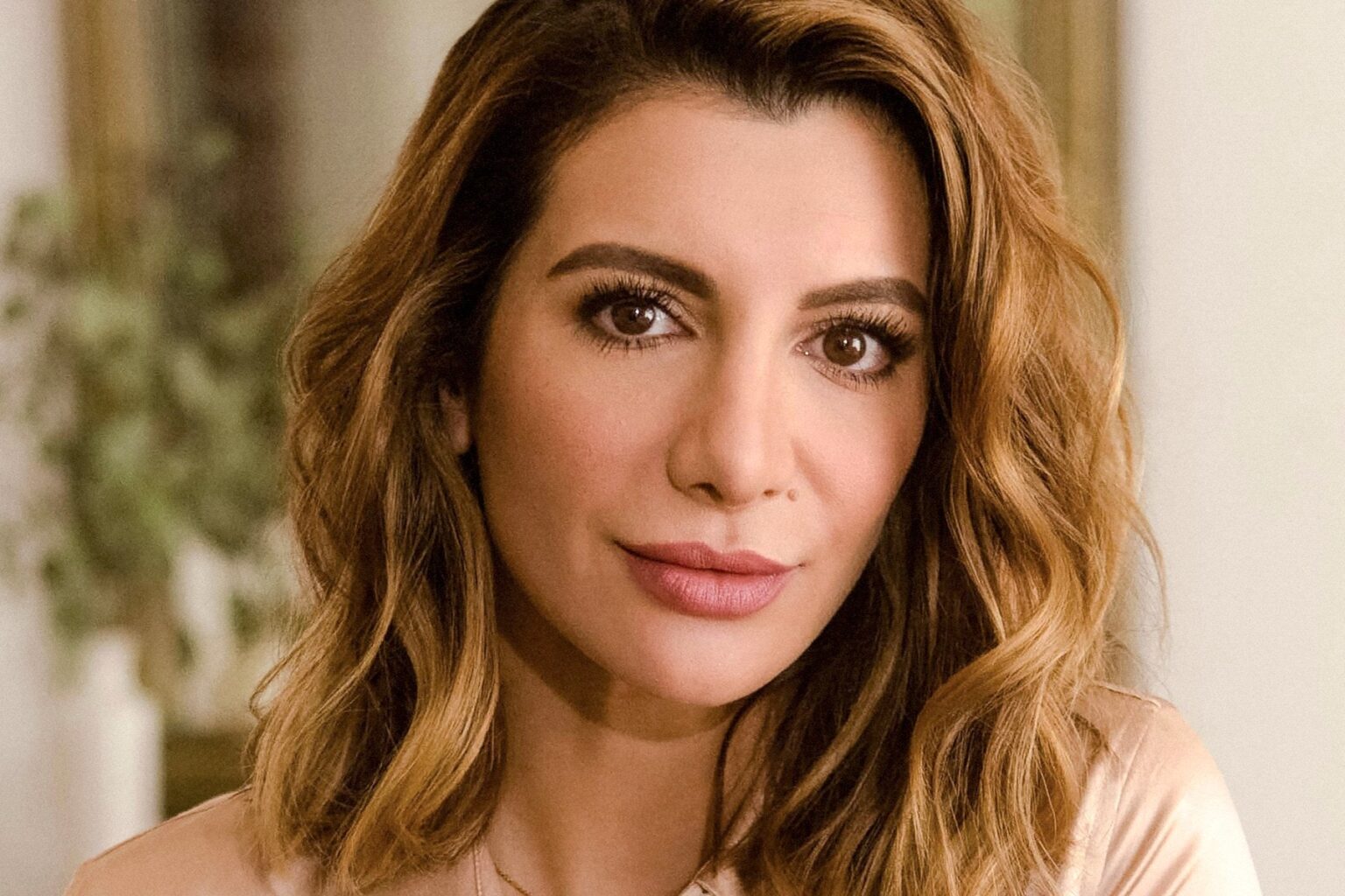 Nina Pedrad Net Worth, Age, Height, Weight, Early Life, Career, Bio ...
