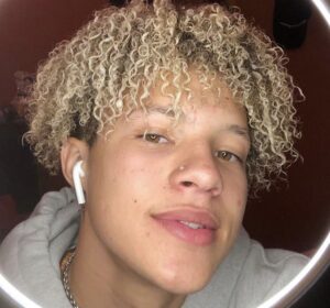 Jared Jones Net Worth, Age, Height, Weight, Early Life, Career, Bio ...