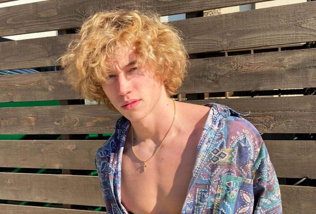 Jordan Huxhold Net Worth, Age, Height, Weight, Early Life, Career, Bio ...