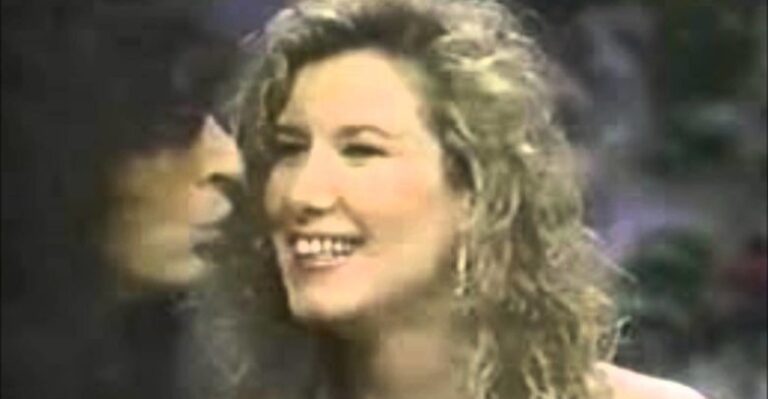 Alison Berns Net Worth, Age, Height, Weight, Early Life, Career, Bio ...