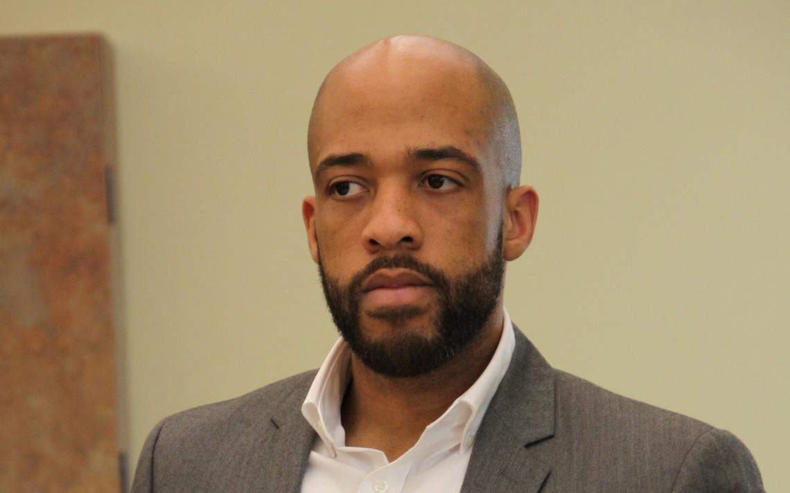 Mandela Barnes Net Worth, Age, Height, Weight, Early Life, Career, Bio ...