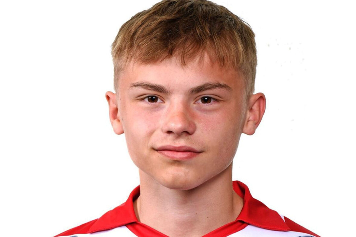 Isak Hansen-Aaroen Net Worth, Age, Height, Weight, Early Life, Career ...