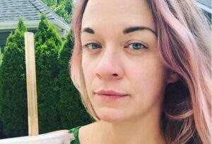 Tessa Bailey Net Worth, Age, Height, Weight, Early Life, Career, Bio ...