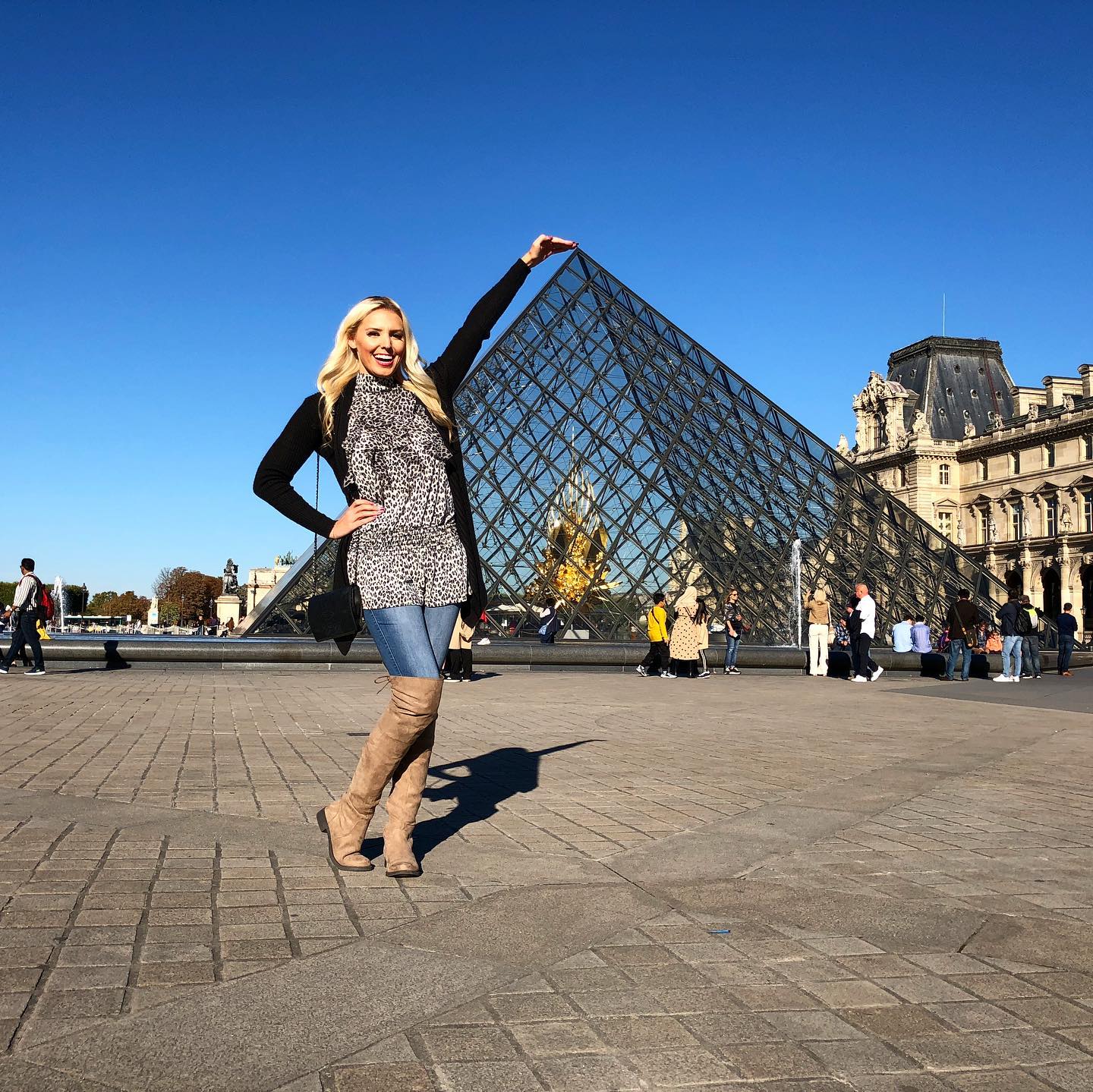 Jenn Barlow Net Worth, Age, Height, Weight, Early Life, Career, Bio ...