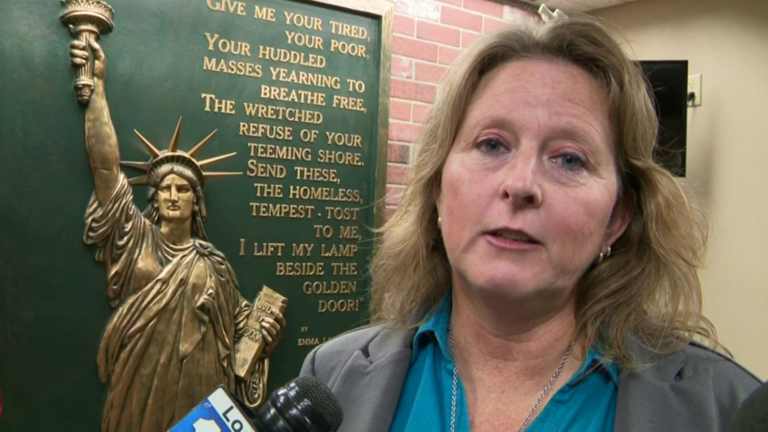 Debra Hixon Net Worth, Age, Height, Weight, Early Life, Career, Bio ...