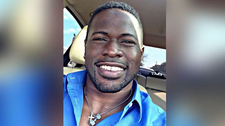 Jonathan Price Net Worth, Age, Height, Weight, Early Life, Career, Bio ...