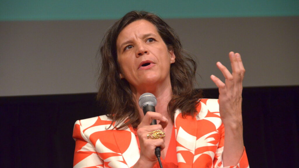 Kirsten Johnson Net Worth, Age, Height, Weight, Early Life, Career, Bio ...