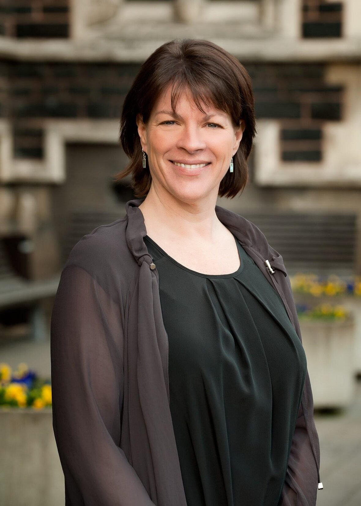 Professor Harlene Hayne Net Worth, Age, Height, Weight, Early Life ...