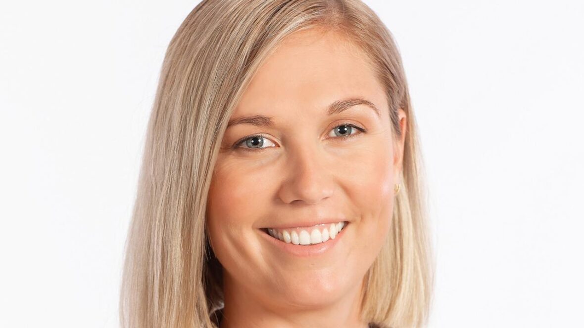 Kelly Vea Vea Net Worth, Age, Height, Weight, Early Life, Career, Bio ...