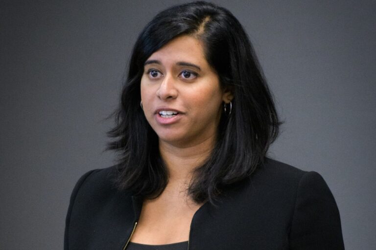 Rohini Kosoglu Net Worth, Age, Height, Weight, Early Life, Career, Bio ...
