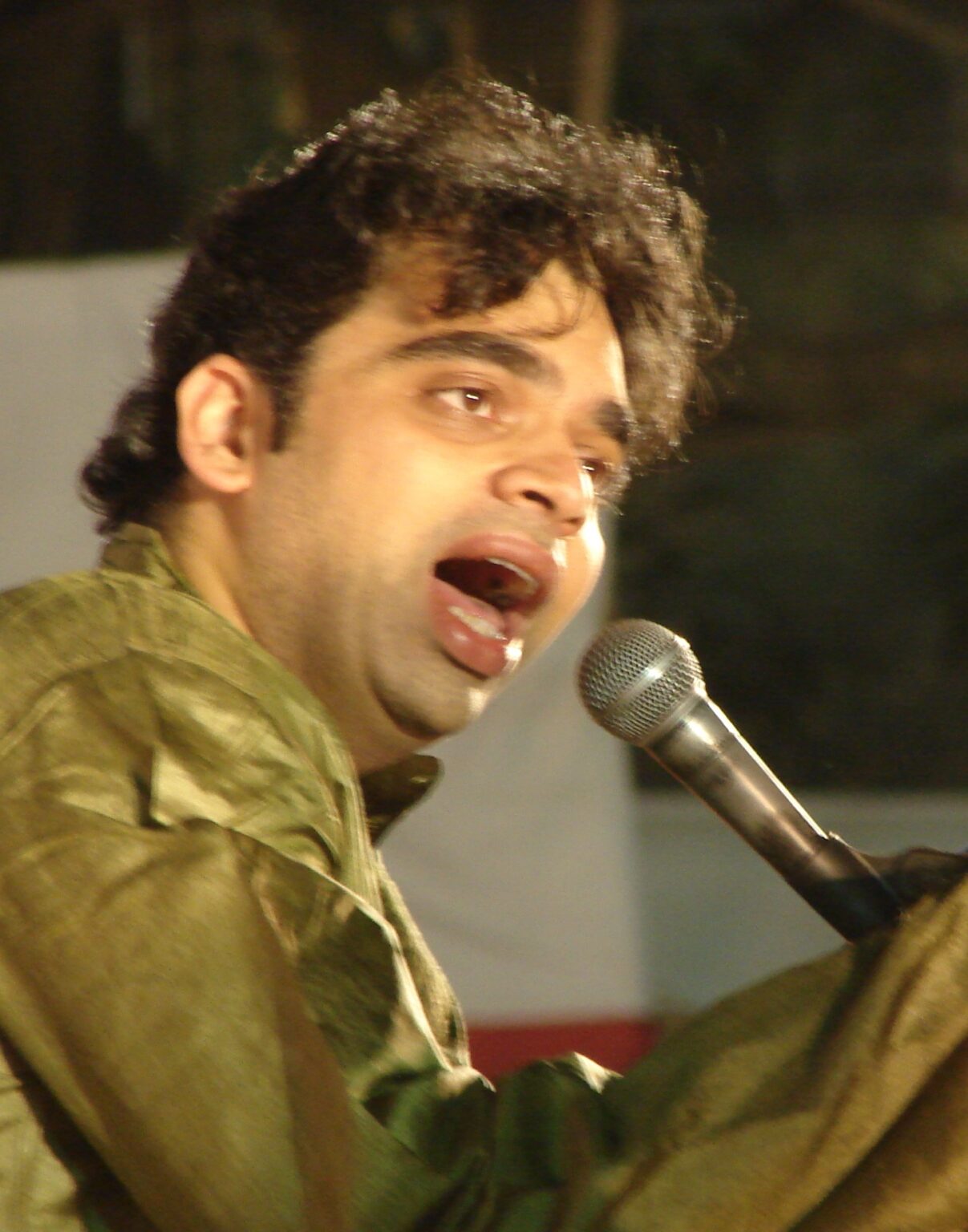 Rahul Deshpande Net Worth, Age, Height, Weight, Early Life, Career ...