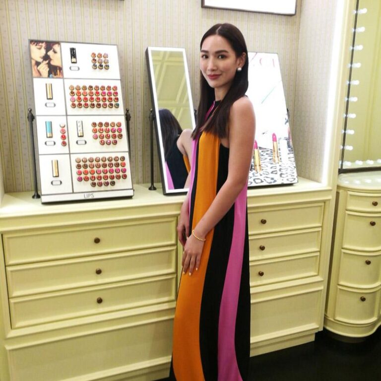 Jane Chuck Net Worth, Age, Height, Weight, Early Life, Career, Dating ...