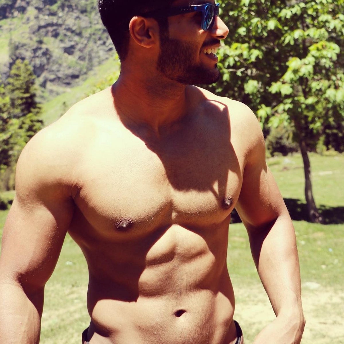 Gaurav Molri Net Worth, Age, Height, Weight, Early Life, Career, Dating ...