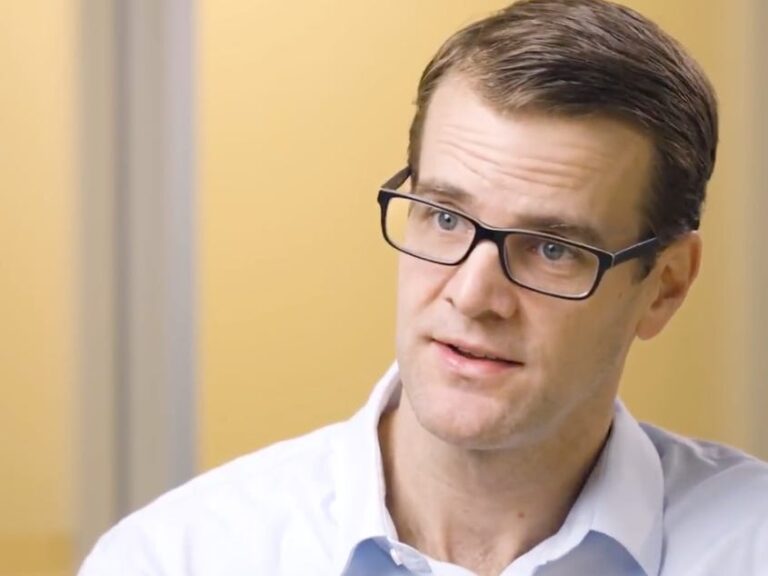 Dr. Stephen Hoge Net Worth, Age, Height, Weight, Early Life, Career ...