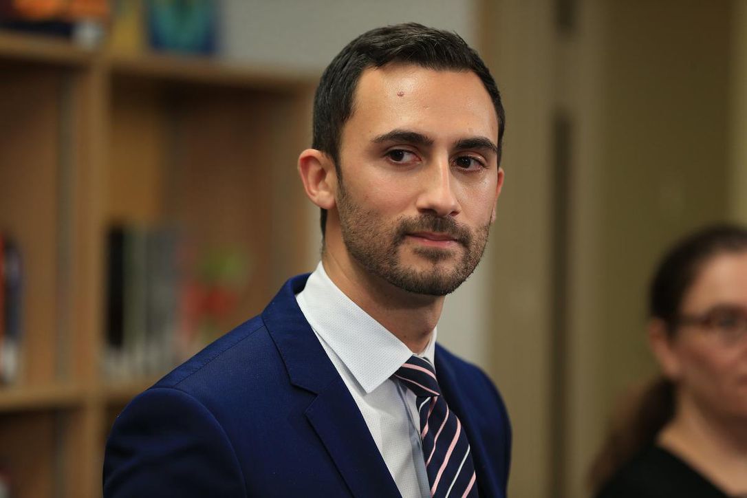 Stephen Lecce Net Worth, Age, Height, Weight, Early Life, Career ...