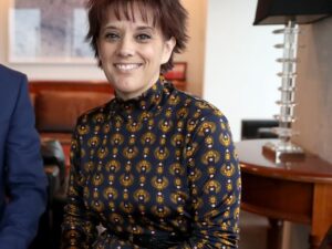 Annette Kimmitt Net Worth, Age, Height, Weight, Early Life, Career ...