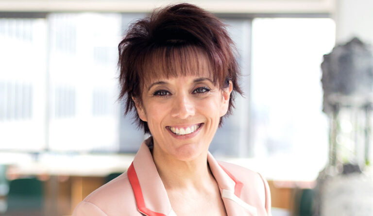 Annette Kimmitt Net Worth, Age, Height, Weight, Early Life, Career ...