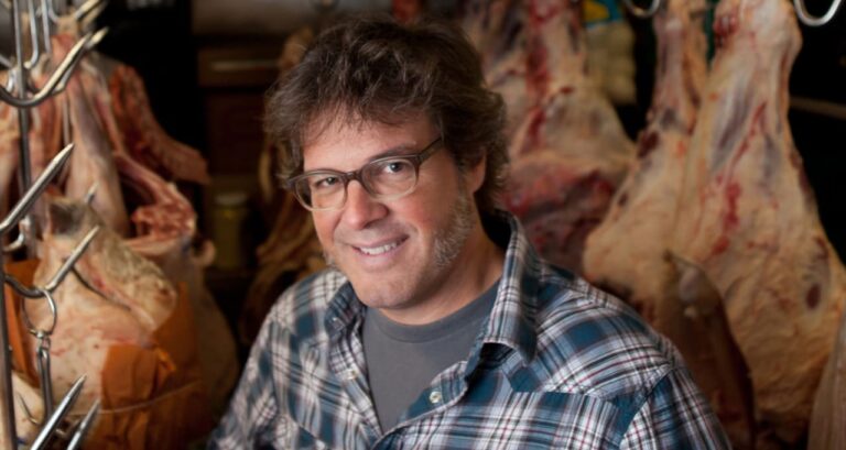 George Motz Net Worth, Age, Height, Weight, Early Life, Career, Dating ...