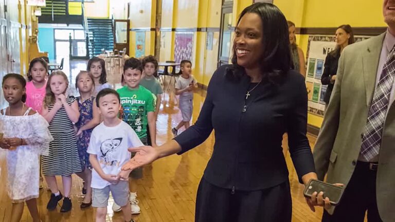 Janice Jackson Net Worth, Age, Height, Weight, Early Life, Career ...