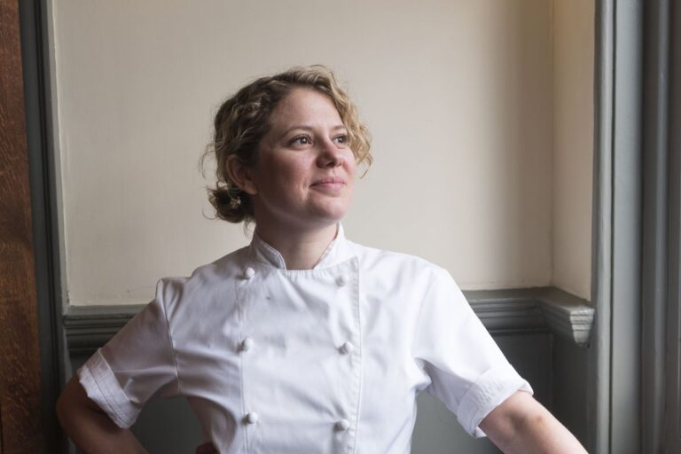 Sally Abe Net Worth, Age, Height, Weight, Early Life, Career, Dating ...