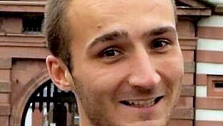 Arthur Noyer Net Worth, Age, Height, Weight, Early Life, Career, Dating ...