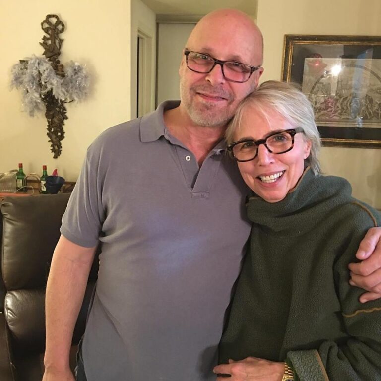 Geneen Roth Net Worth, Age, Height, Weight, Early Life, Career, Dating ...