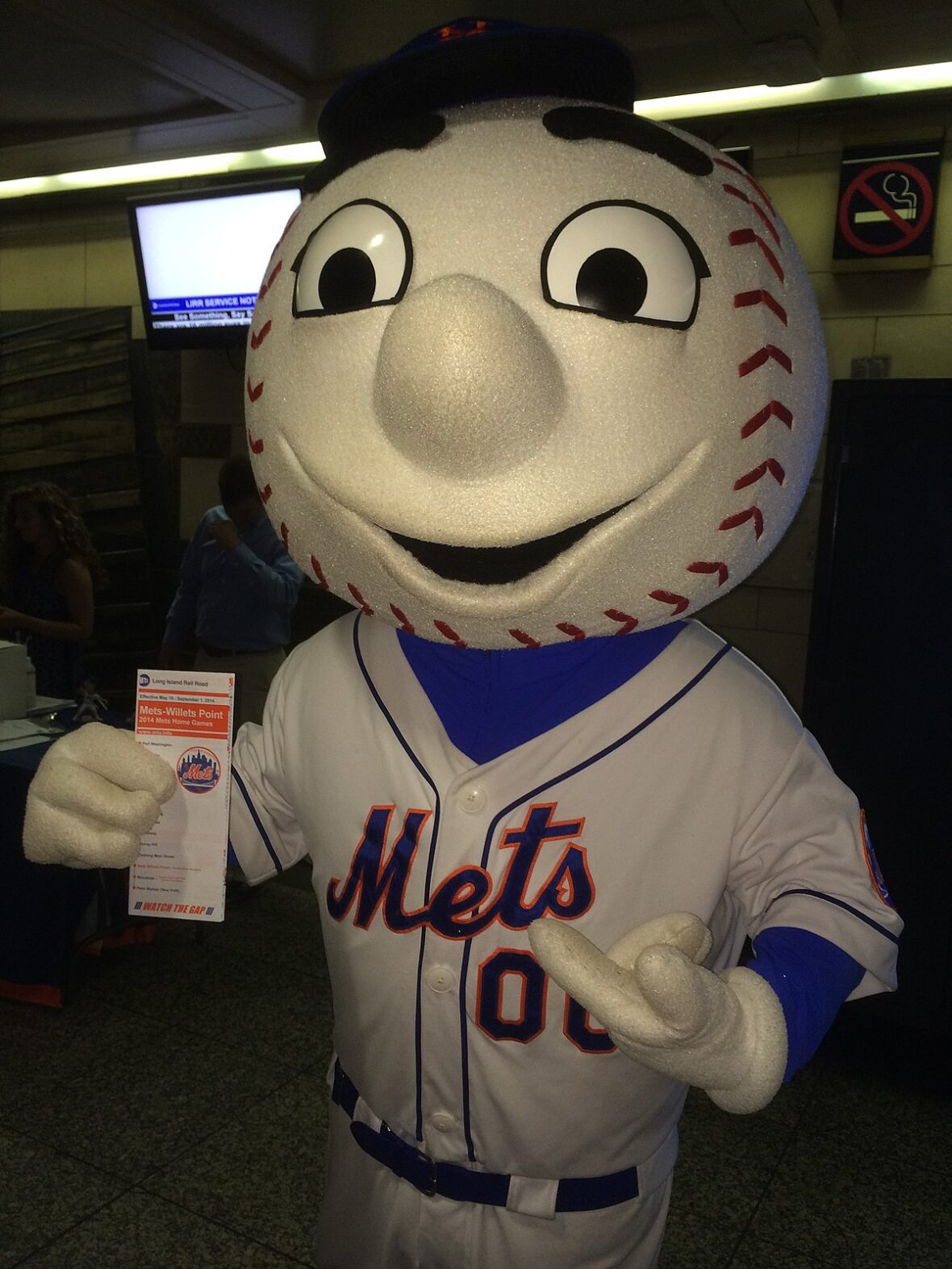 Mr. Met Net Worth, Age, Height, Weight, Early Life, Career, Dating, Bio ...