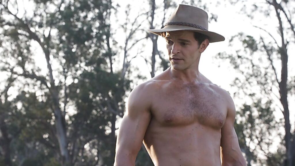 Dominic Allburn Net Worth, Age, Height, Weight, Early Life, Career ...