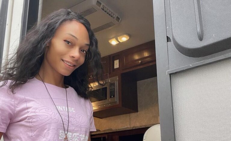 Jasmine Davis Net Worth, Age, Height, Weight, Early Life, Career ...