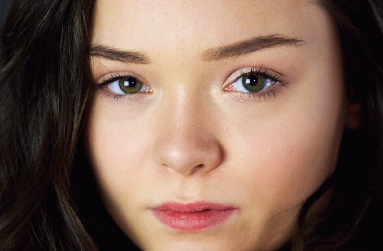 Savannah Baker Net Worth, Age, Height, Weight, Early Life, Career ...