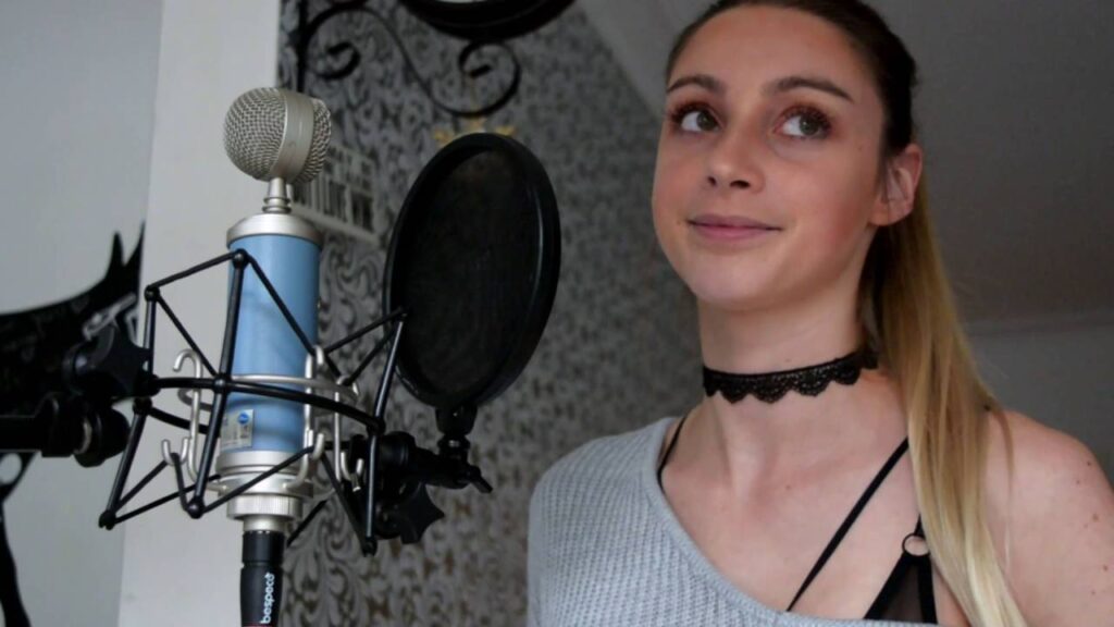 Shauni Rau Net Worth, Age, Height, Weight, Early Life, Career, Dating ...