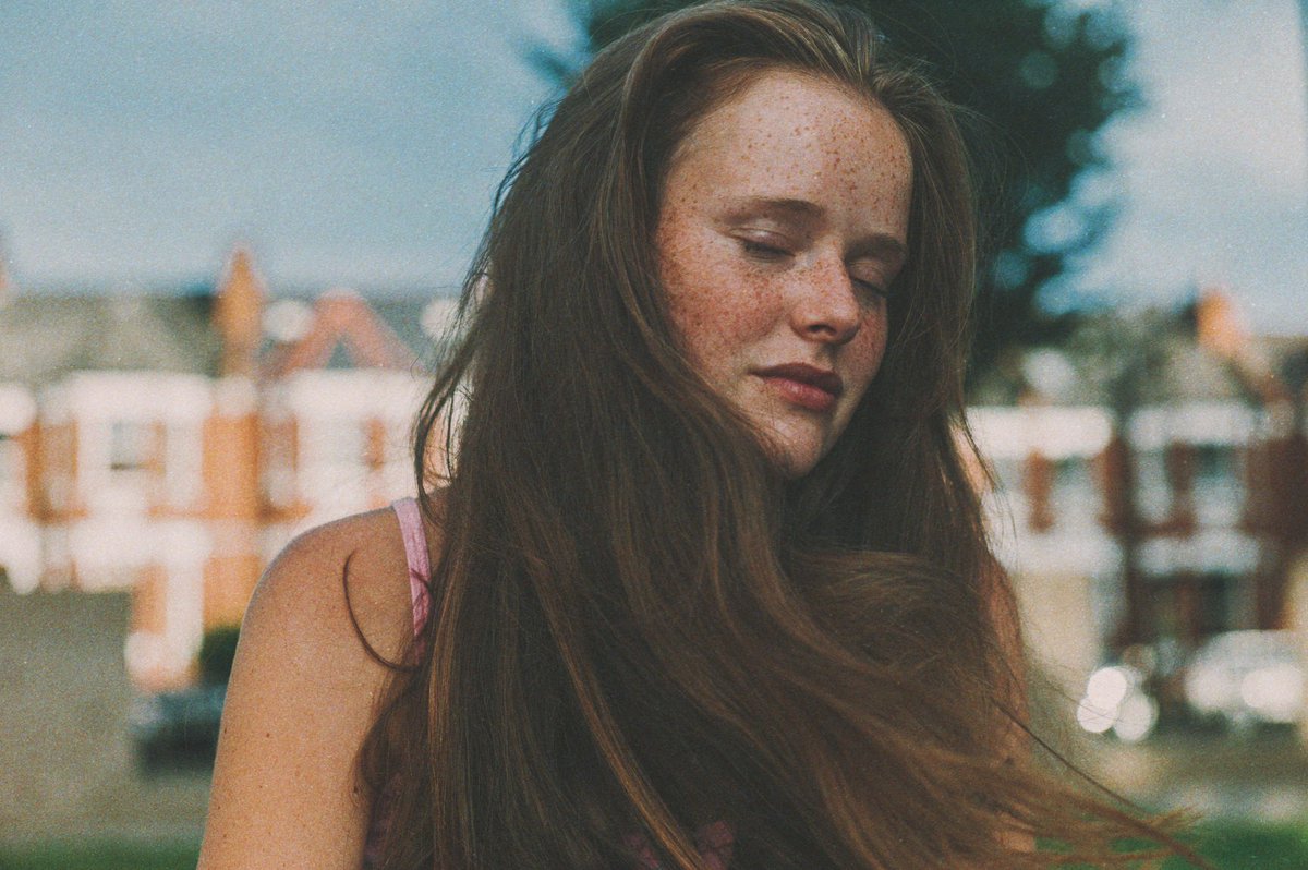 Imogen King Net Worth, Age, Height, Weight, Early Life, Career, Dating ...